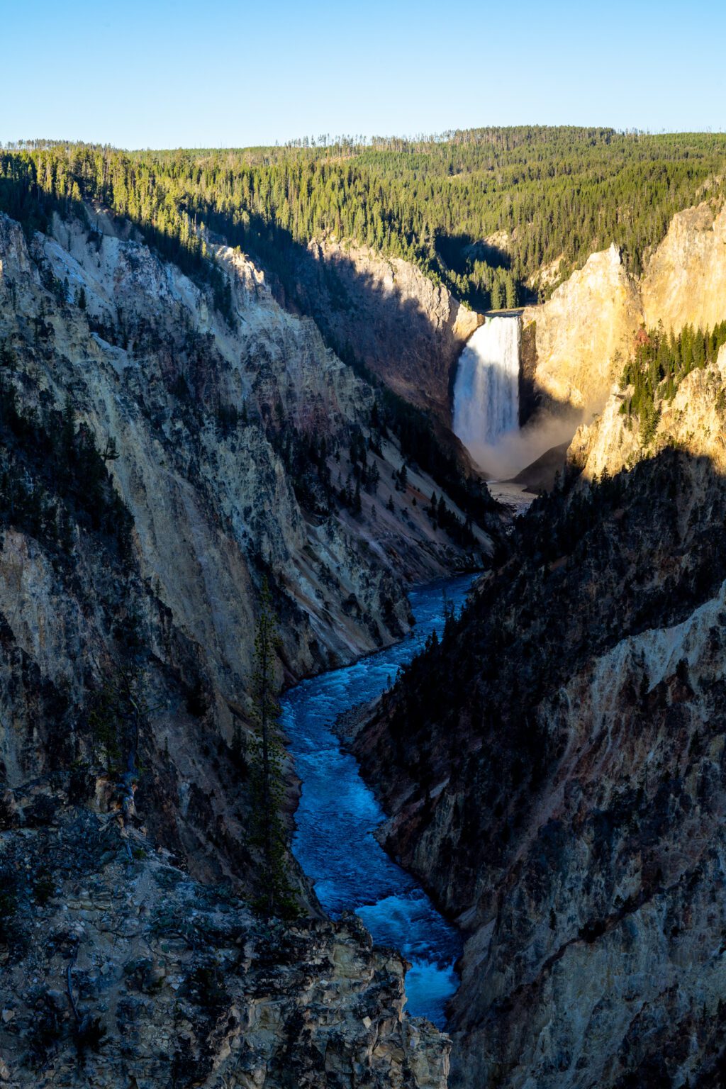 A Perfect 4 Day Yellowstone Itinerary (for First Timers)