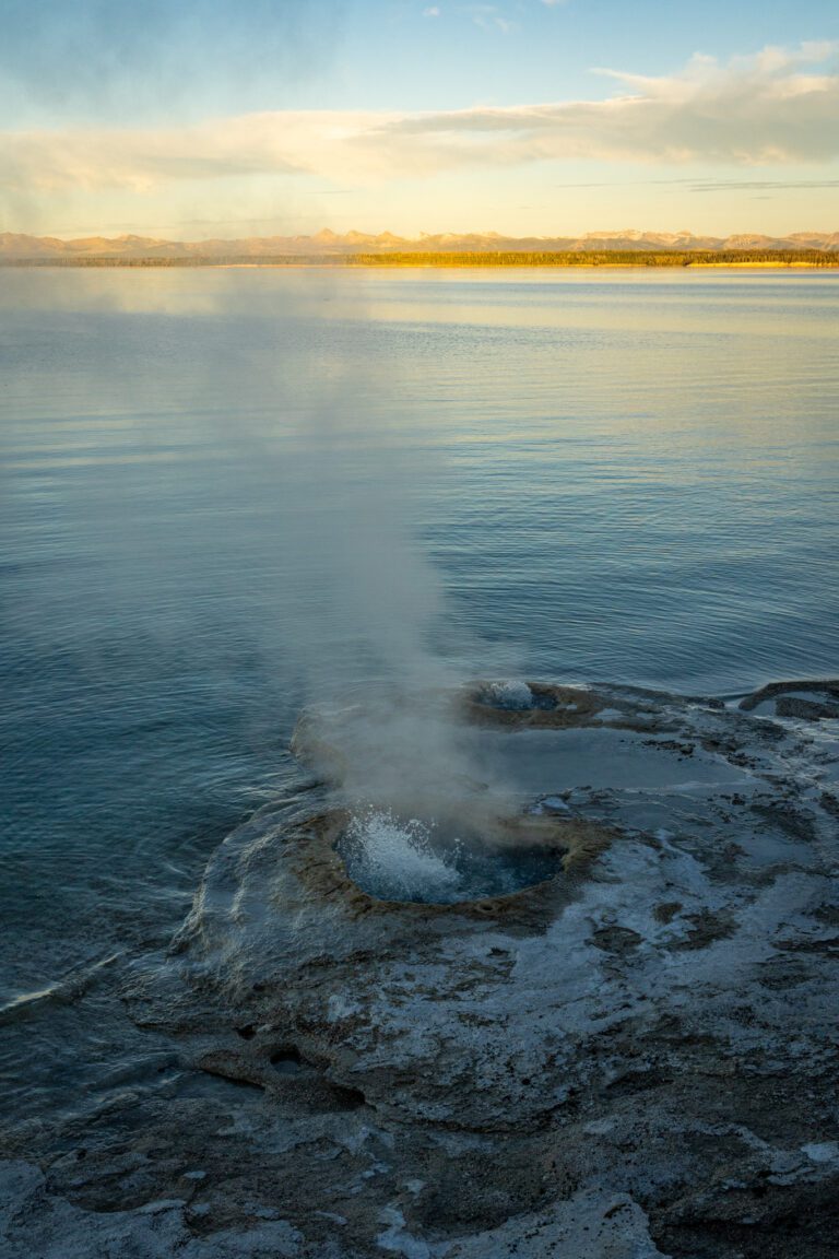 A Perfect 4 Day Yellowstone Itinerary (for First Timers)