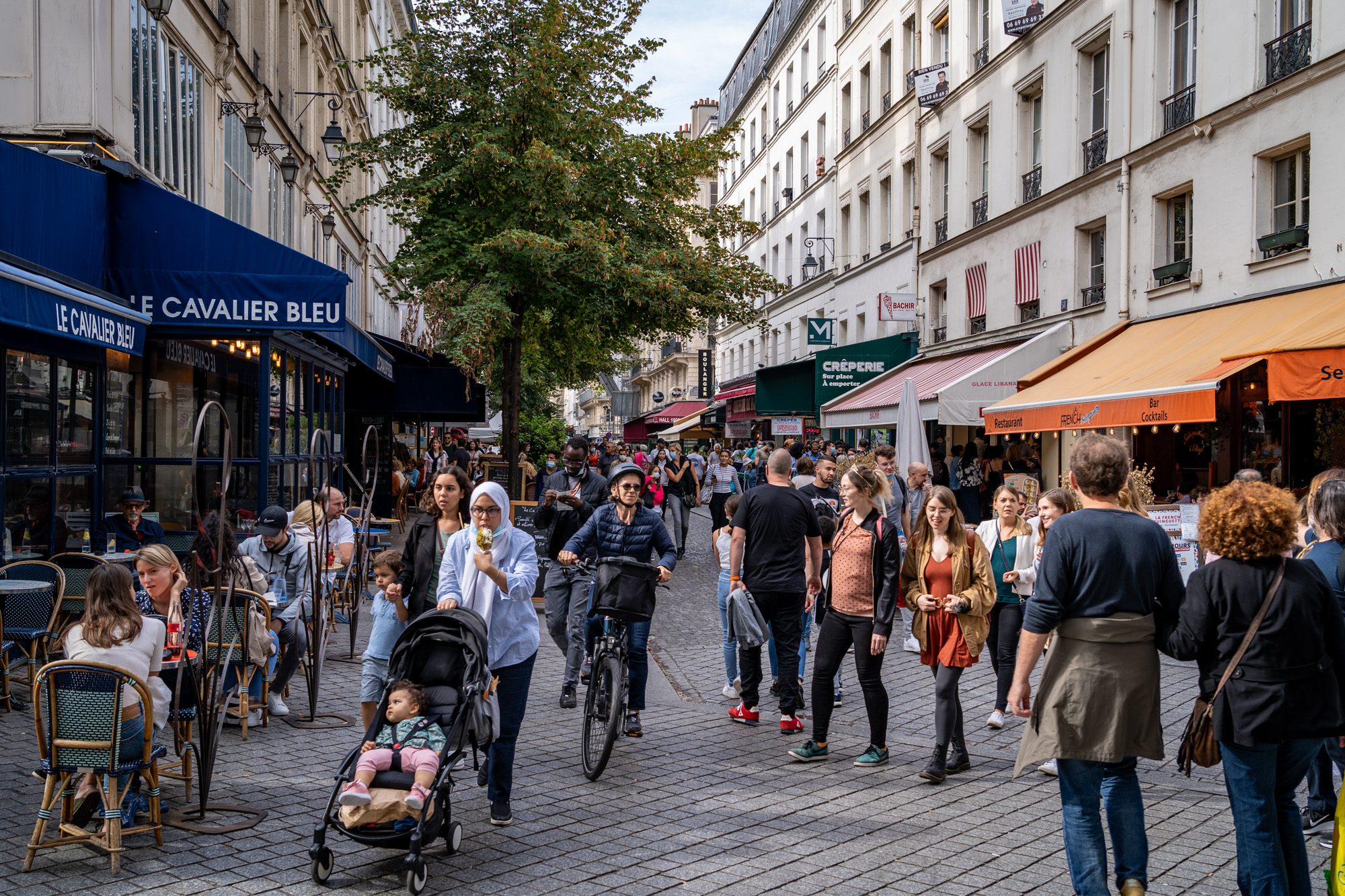 Where To Stay In Paris: A Complete Guide For First Timers