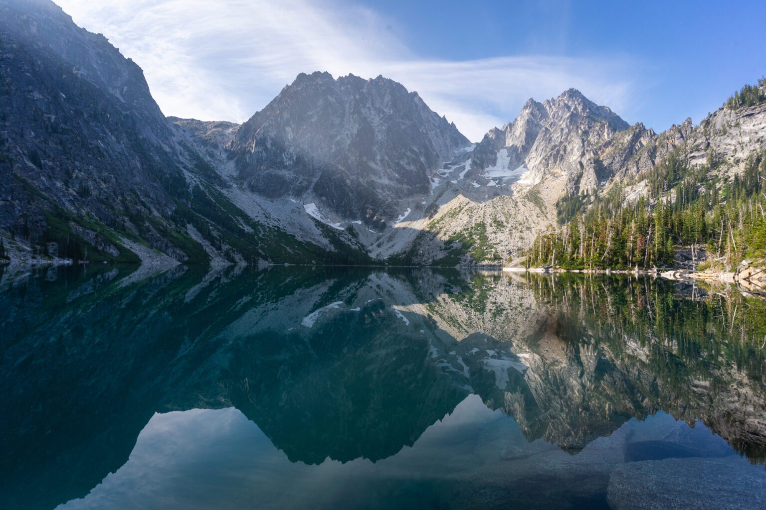 Hiking The Incredible Colchuck Lake Trail: A Complete Guide