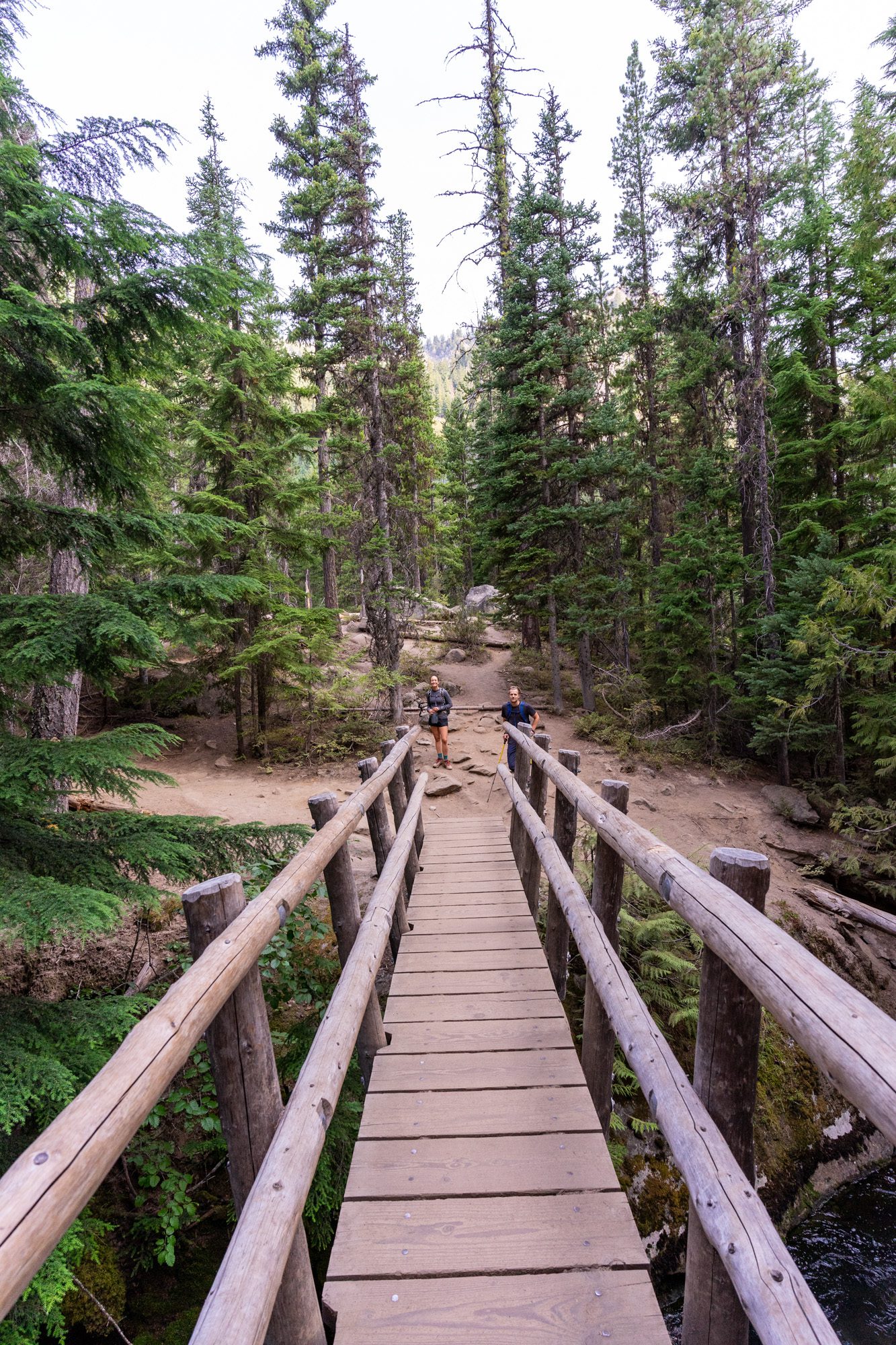 Hiking The Incredible Colchuck Lake Trail: A Complete Guide