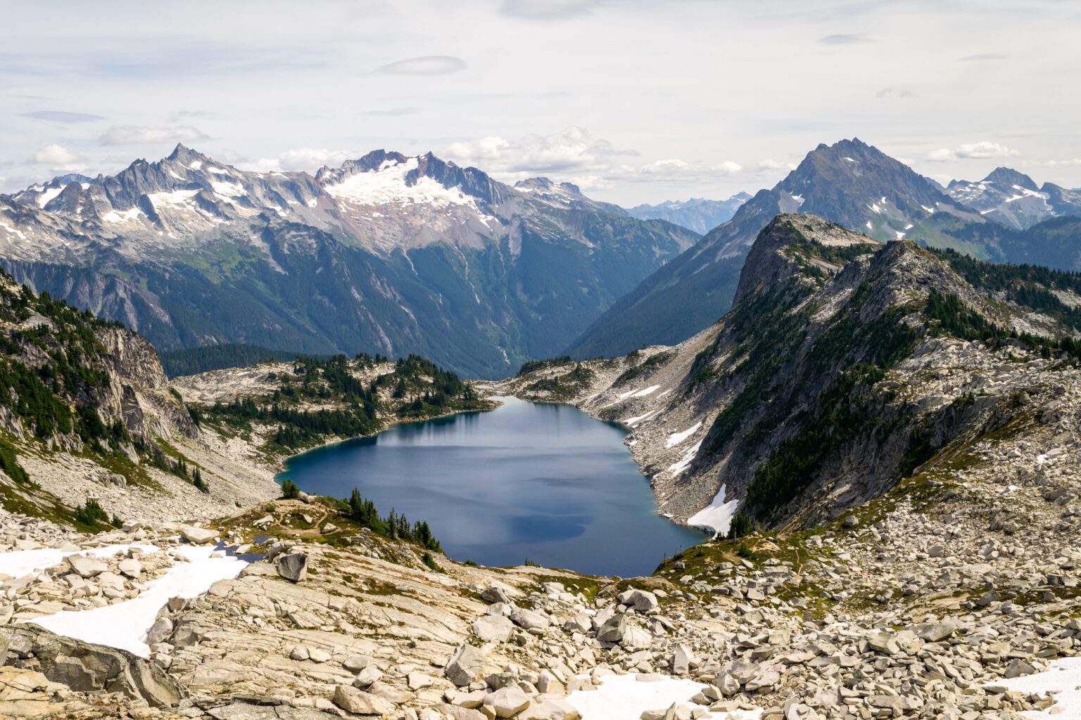 Hiking In Washington: A Complete Guide For First Timers