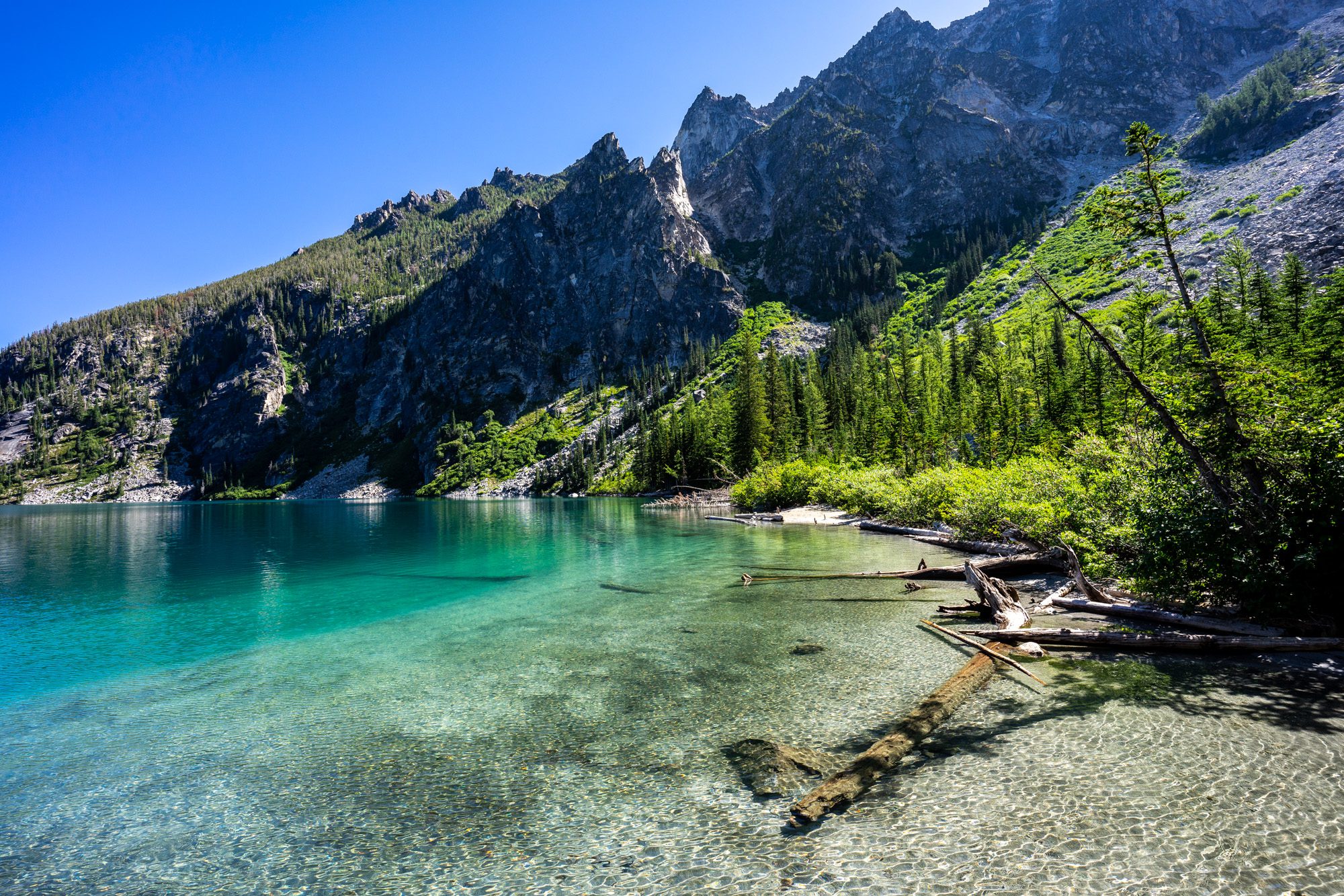 Hiking The Incredible Colchuck Lake Trail: A Complete Guide