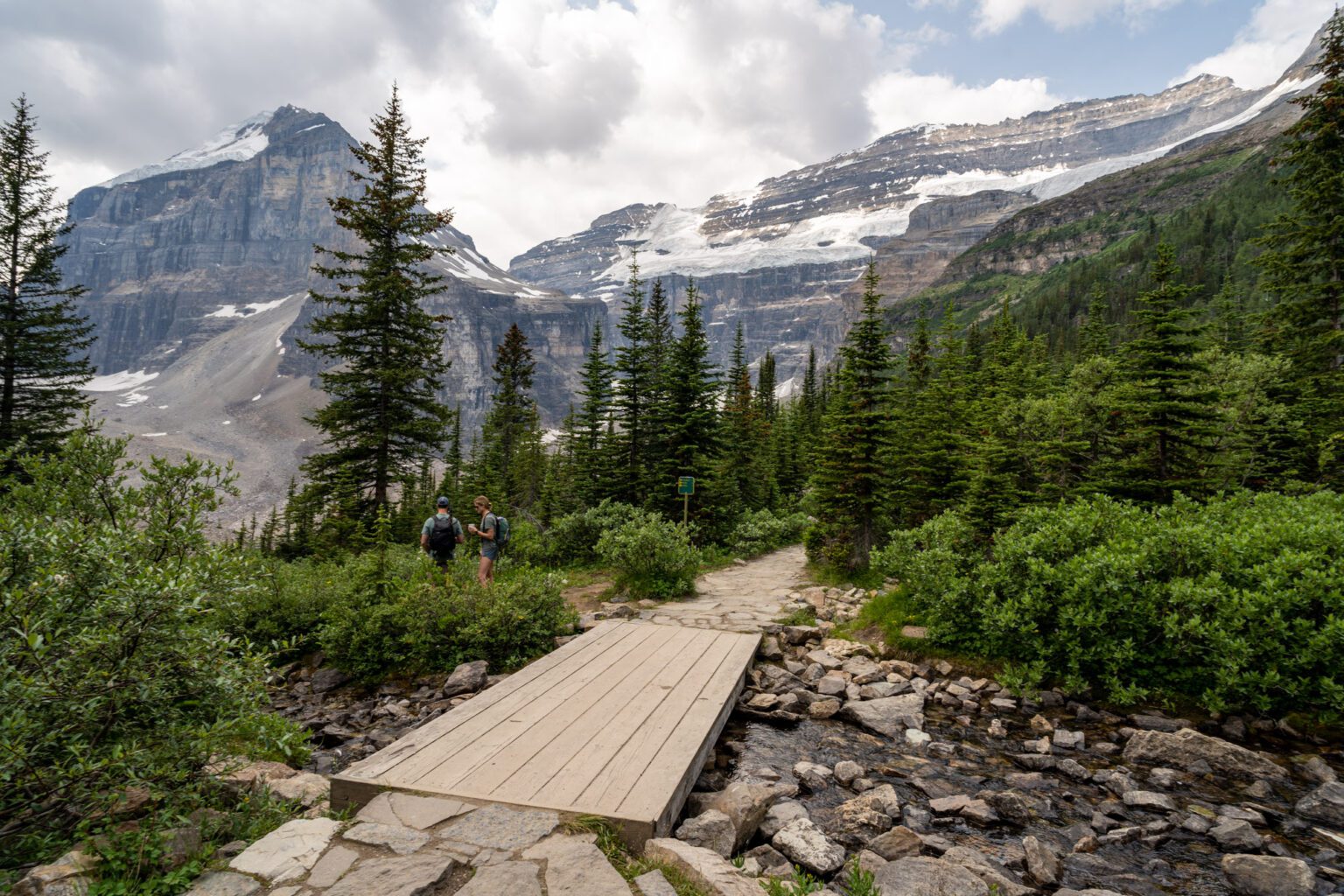 Hiking In Banff National Park: A Guide For First Timers
