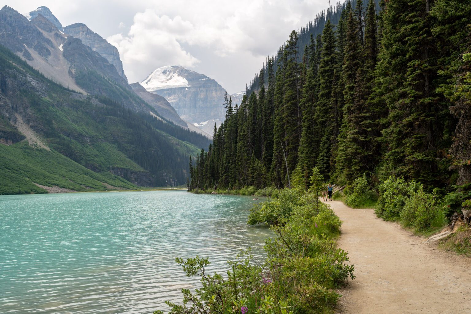 Hiking In Banff National Park: A Guide For First Timers