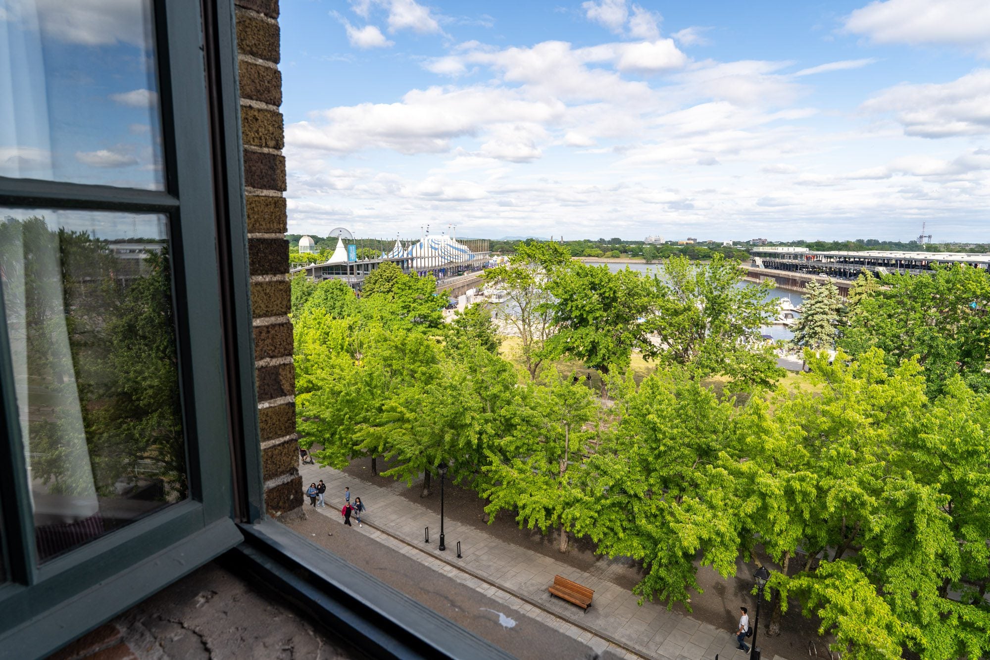 Where To Stay In Montreal: Complete Guide For First Timers