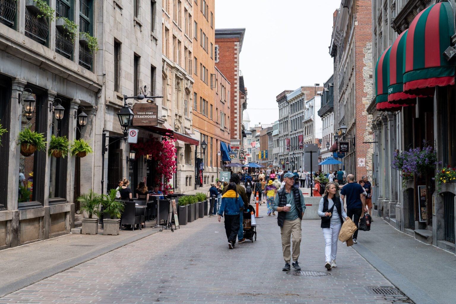 Where To Stay In Montreal: Complete Guide For First Timers