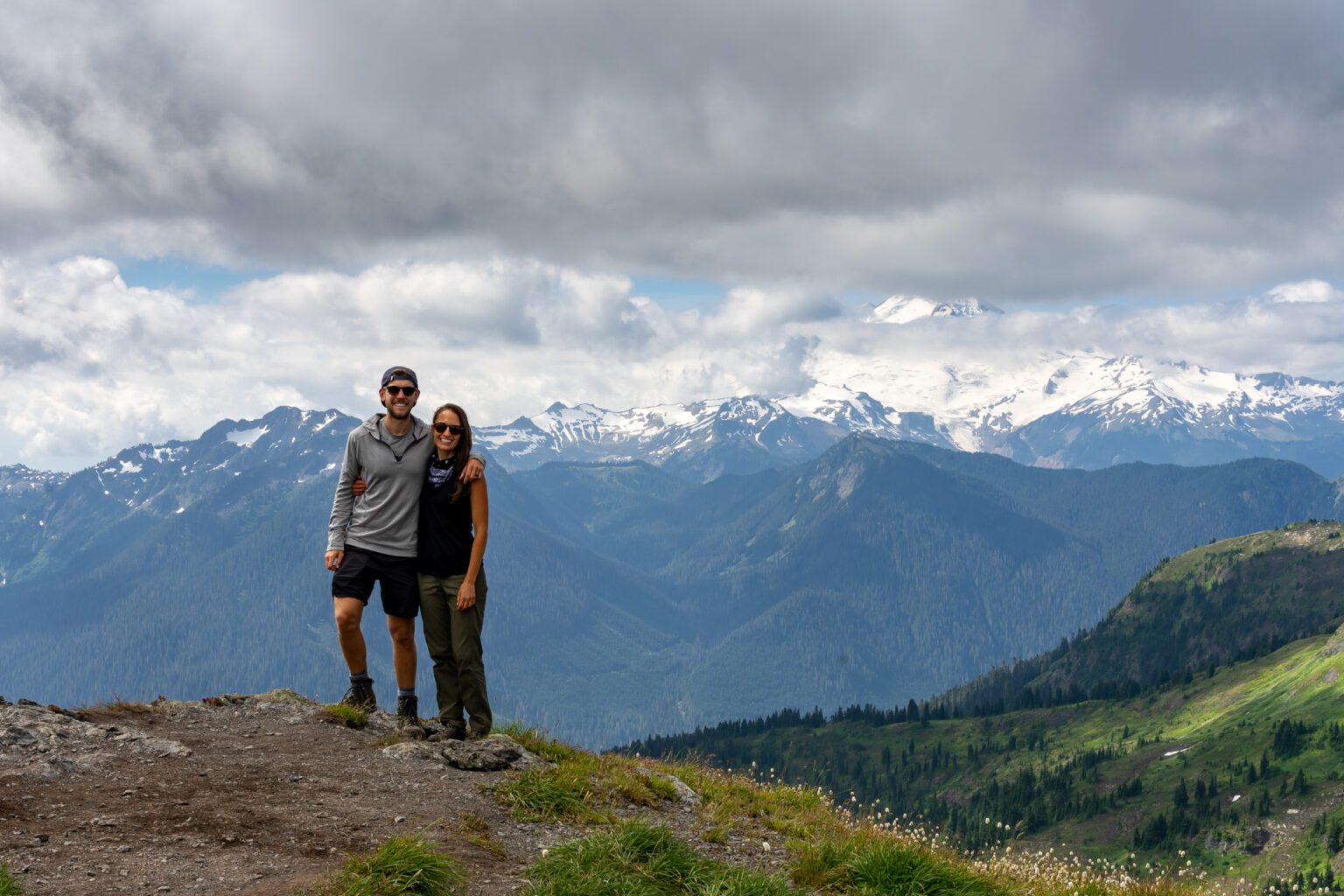 A Complete Guide To Hiking The Yellow Aster Butte Trail