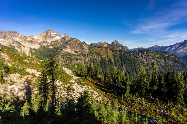 Hiking The Maple Pass Trail: A Complete Guide