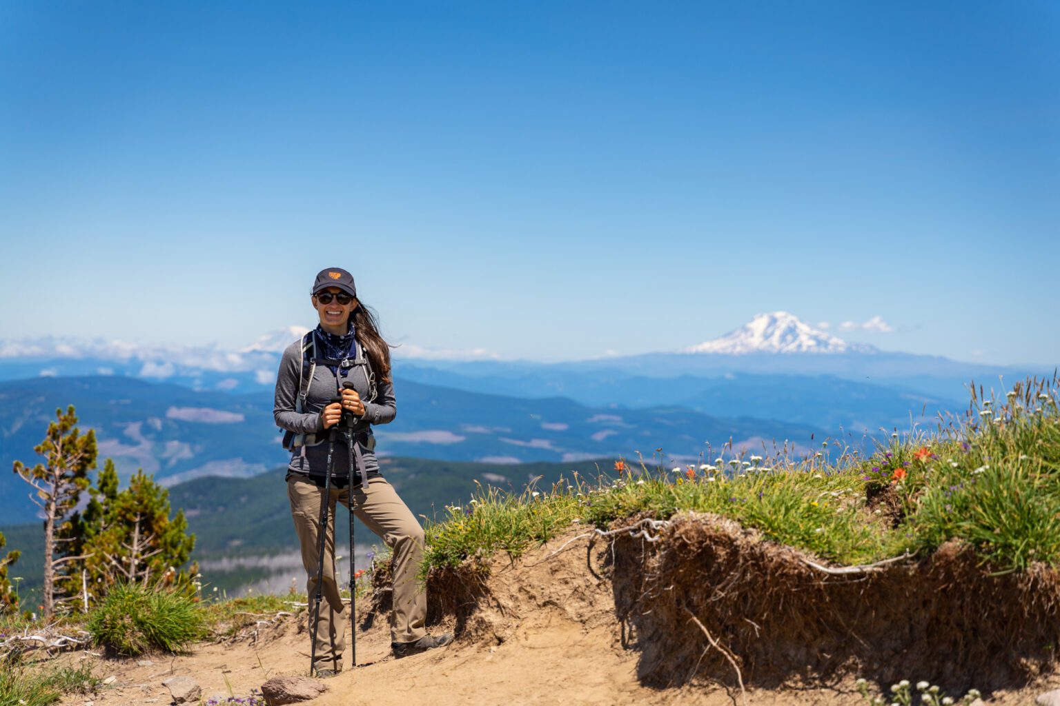 How To Hike The Amazing McNeil Point Trail At Mt. Hood