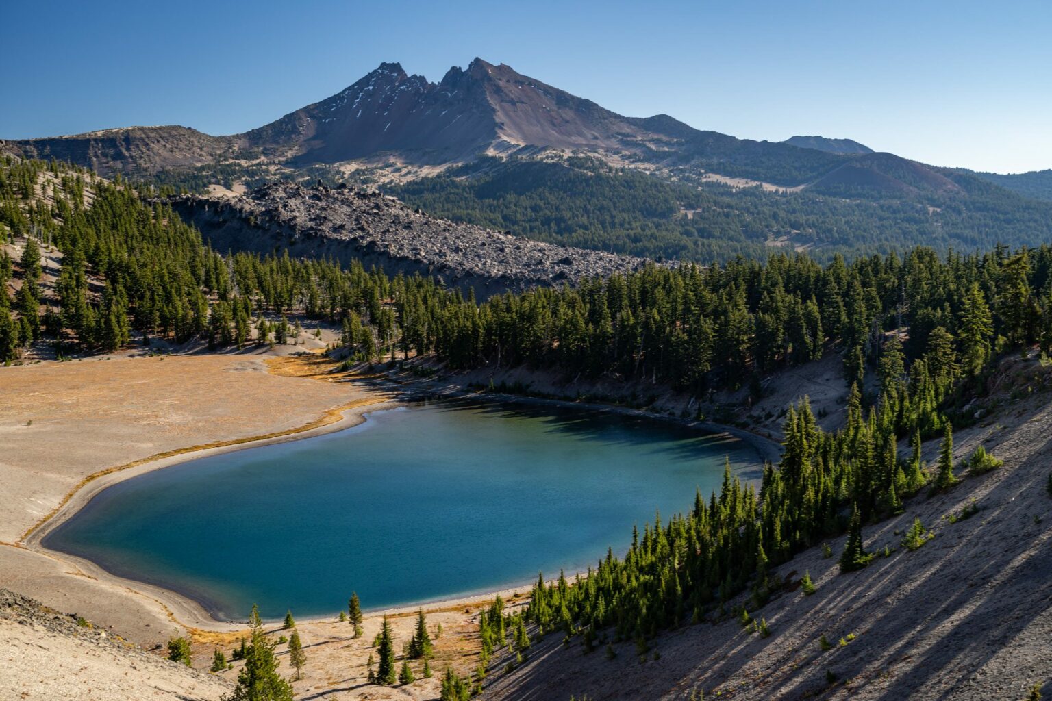 Hiking In Bend, Oregon: A Complete Guide For First Timers