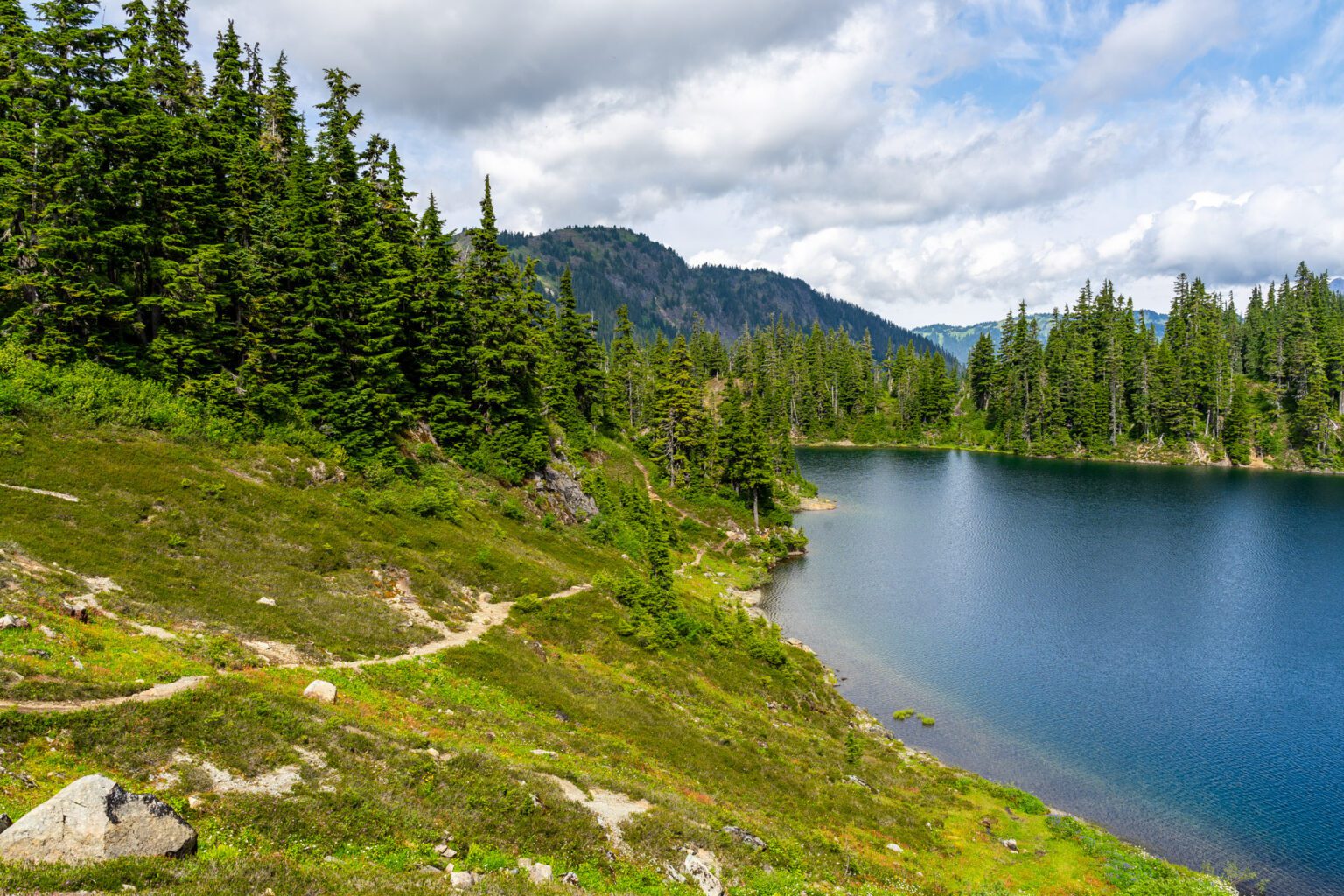 Hiking The Chain Lakes Loop At Mt. Baker: A Complete Guide