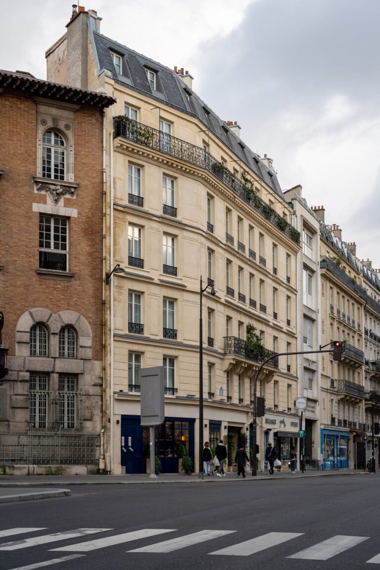 Where To Stay In Paris: A Complete Guide For First Timers