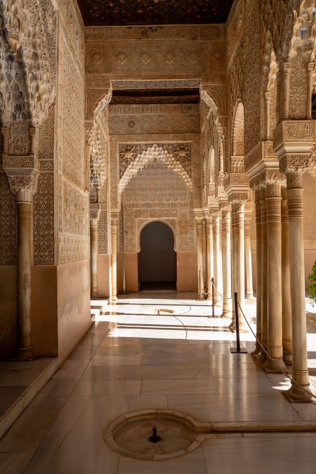 Where To Stay In Granada (The Best Areas + Map)
