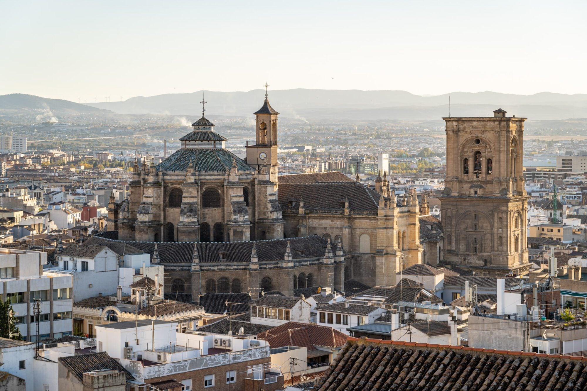 Where To Stay In Granada (The Best Areas + Map)